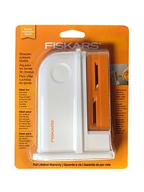 Fiskars Universal scissors sharpener – theblokdsm